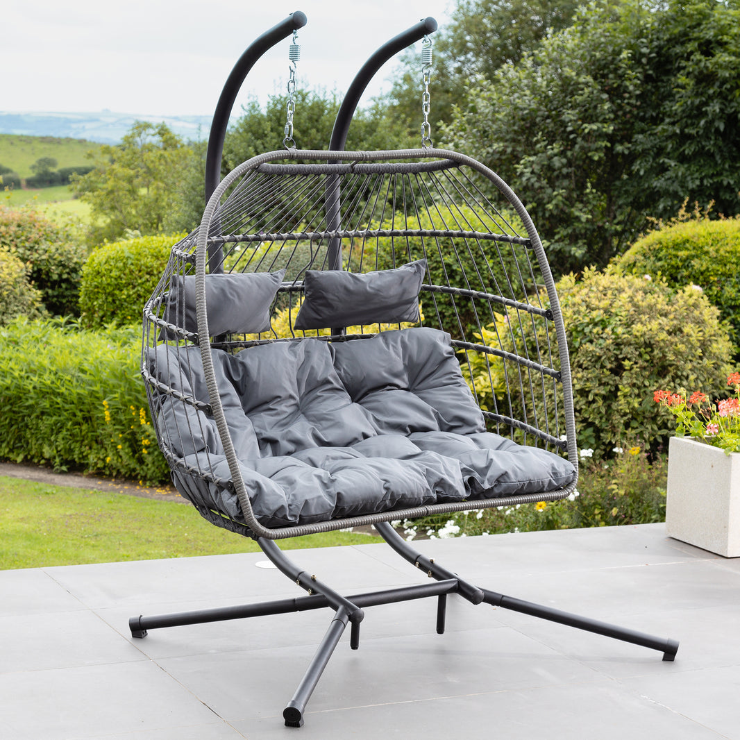 Outdoor Garden Egg Chairs | Comfy Egg