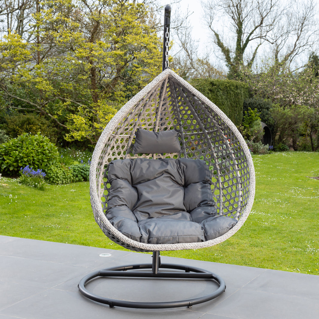 Outdoor Garden Egg Chairs | Comfy Egg
