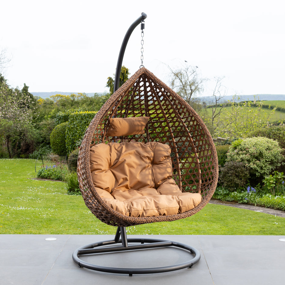 Outdoor Garden Egg Chairs | Comfy Egg